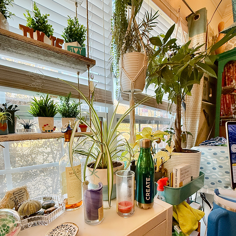 Saying Goodbye to Lowe Mill: Embracing My Home Studio – juliemstudios